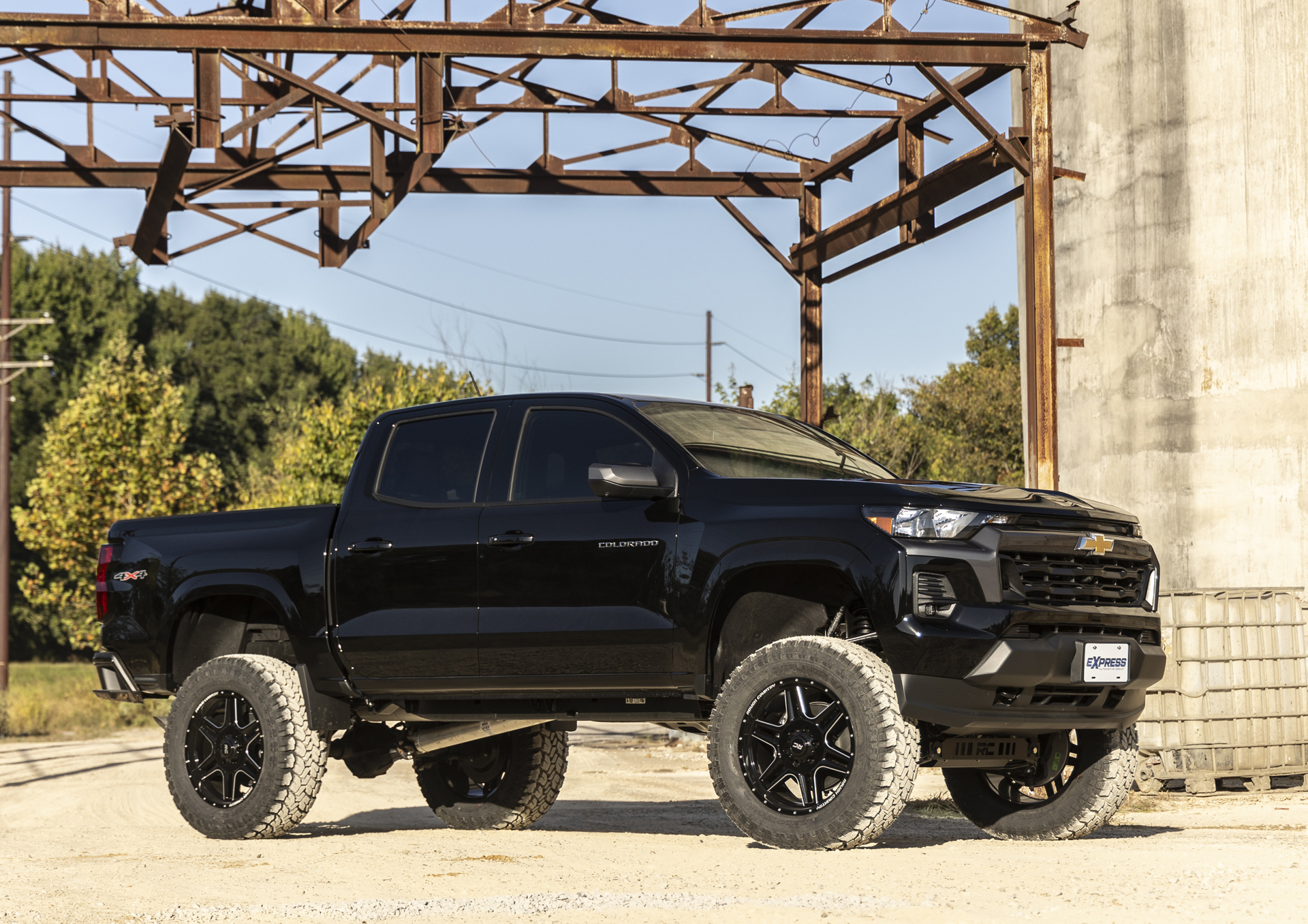 Chevrolet Colorado Lifted For